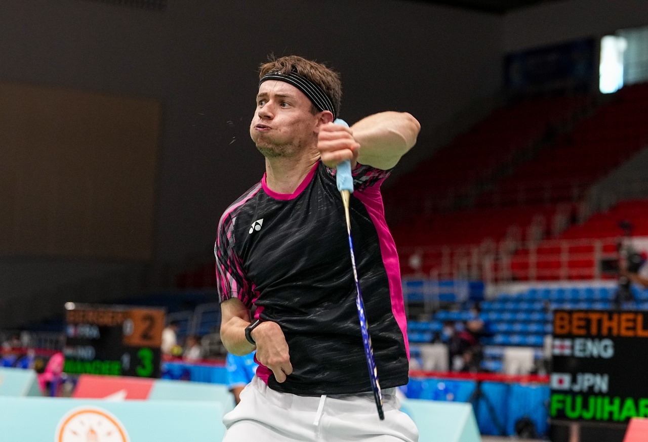 Internet serves up a star...Dan Bethell - Athlete Media Group